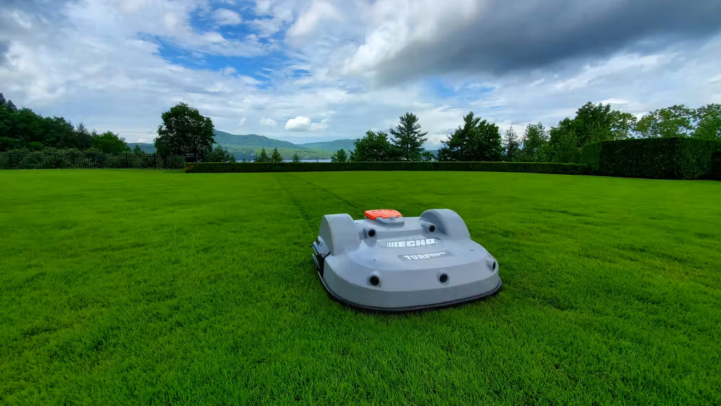 Application & Technology Trends in Mobile Robotics